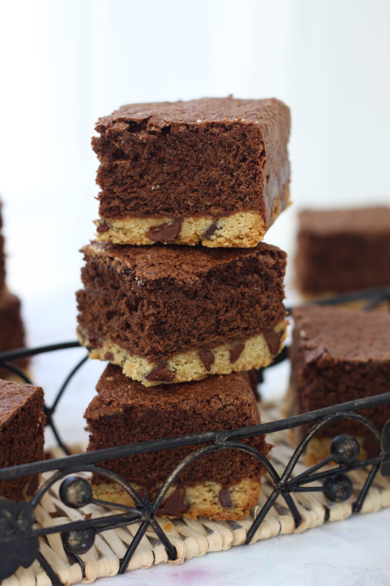 Chocolate Chip Shortbread Brownie Recipe - Food Fanatic
