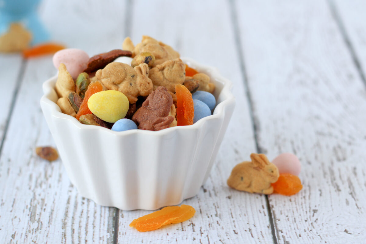 Easter Trail Mix Recipe - Food Fanatic
