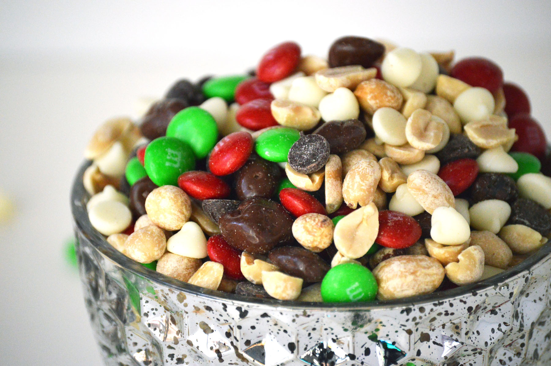 Holiday Trail Mix Recipe - Food Fanatic