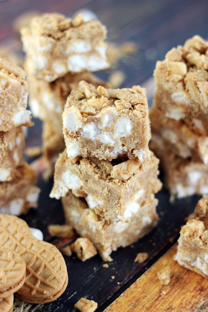 Fluffernutter Fudge Recipe - Food Fanatic
