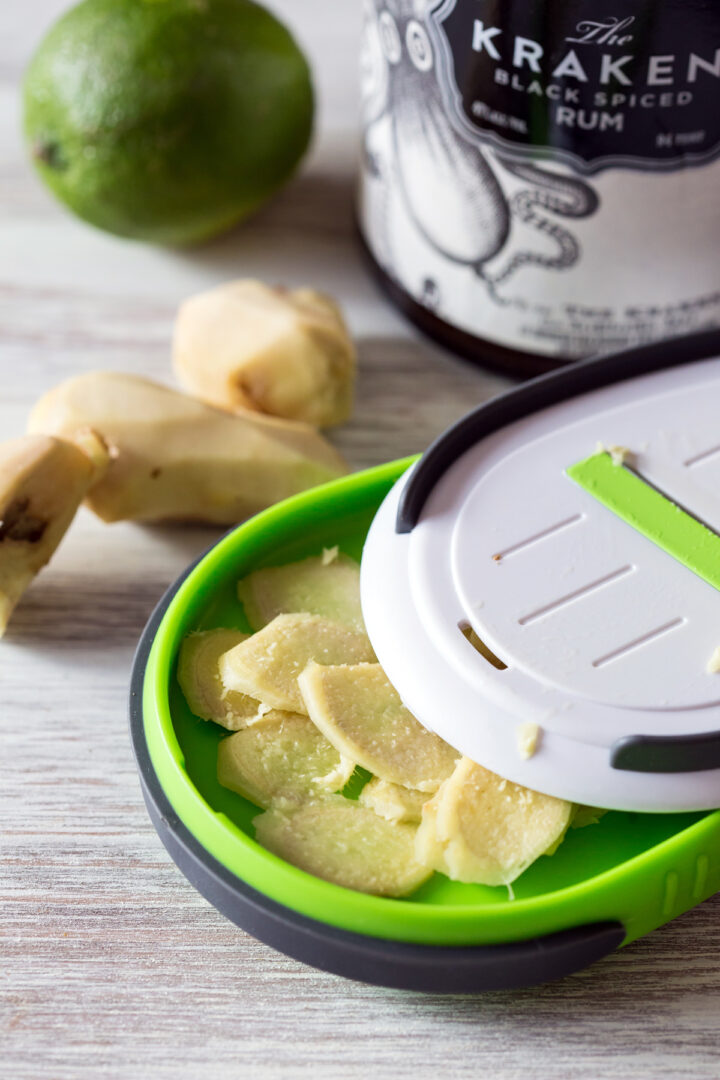 Spicy Ginger Rum Cocktail Recipe - Food Fanatic