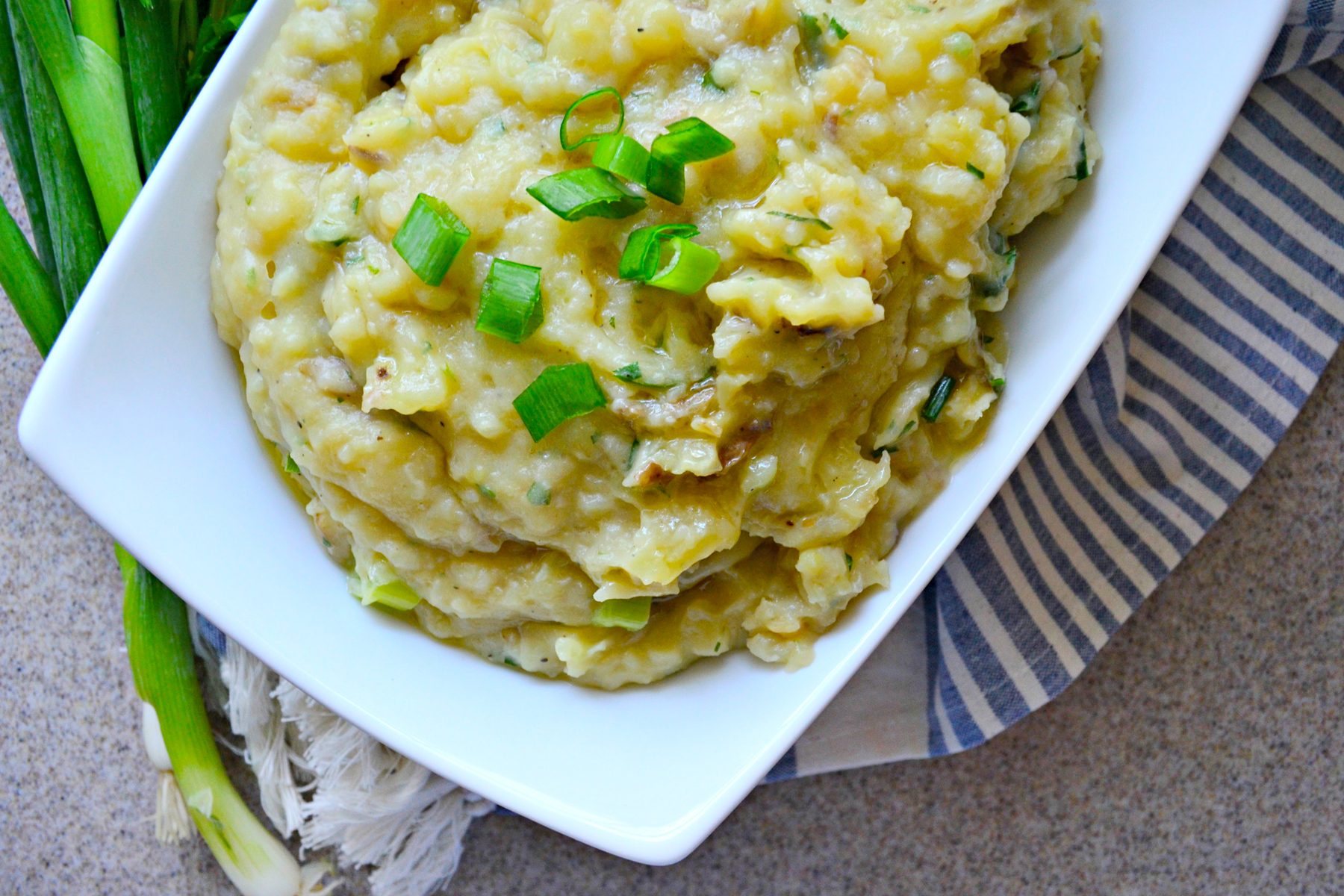 Slow Cooker Mashed Potatoes Recipe - Food Fanatic