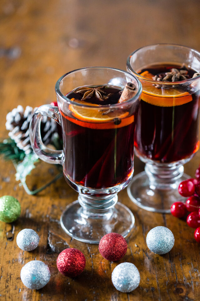 Spiced Mulled Wine Recipe - Food Fanatic