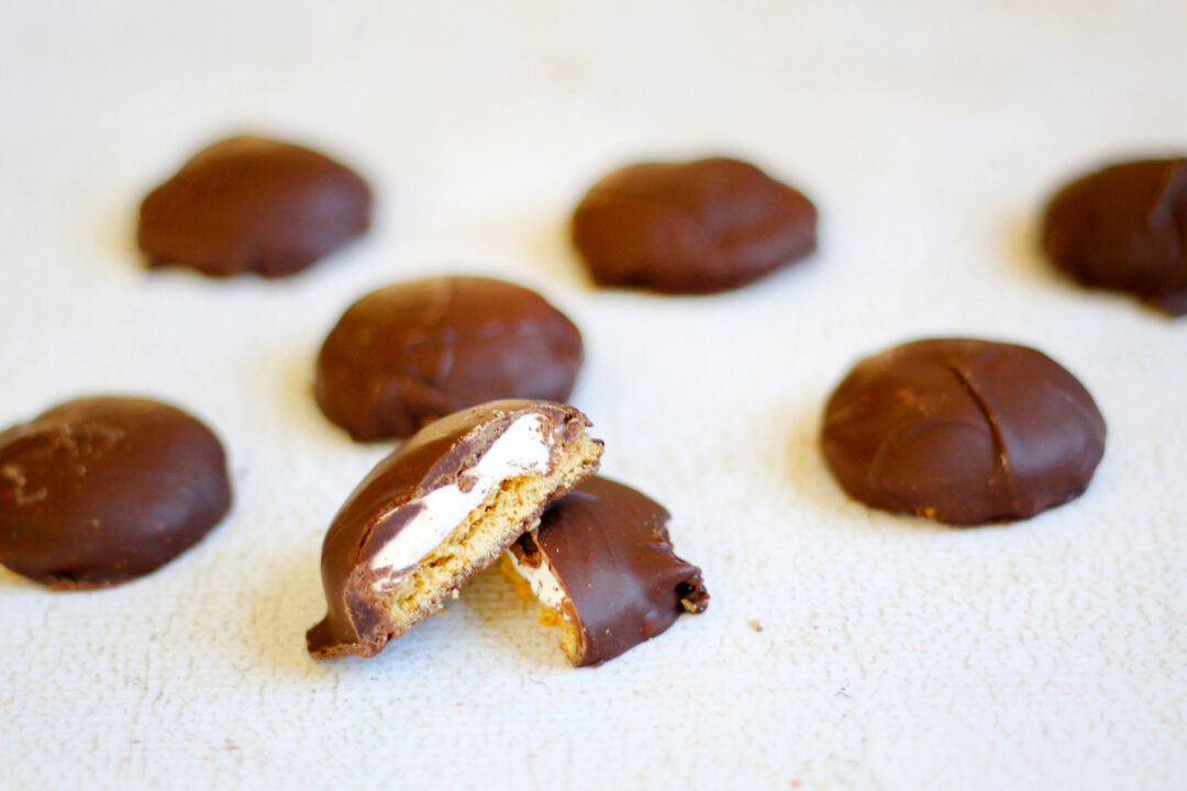 Homemade Mallomars Recipe - Food Fanatic