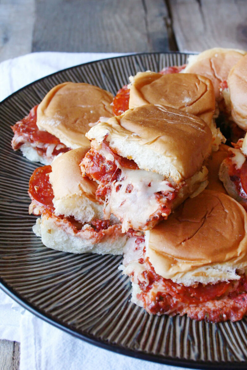 Pizza Sliders Recipe - Food Fanatic