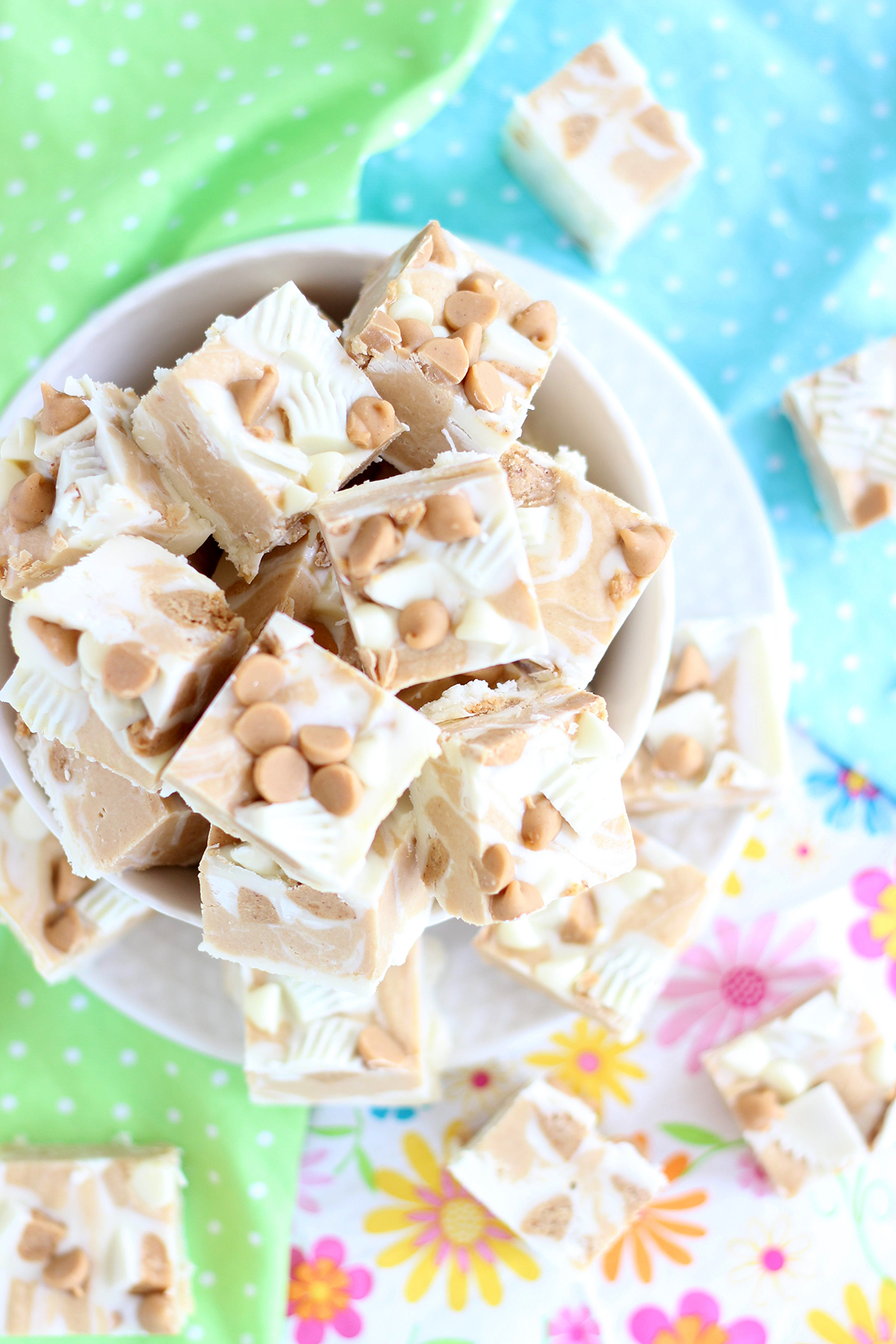 White Chocolate Peanut Butter Cup Fudge Recipe - Food Fanatic