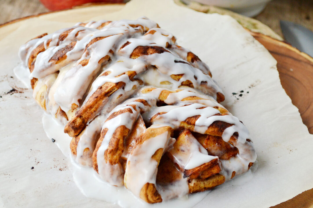 Apple Cinnamon Breakfast Braid Recipe - Food Fanatic