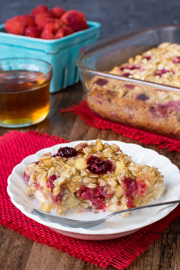 Raspberry Apple Baked Oatmeal Recipe - Food Fanatic