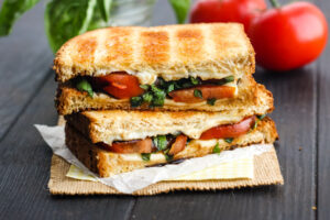 The Right Way to Cut a Sandwich - Food Fanatic