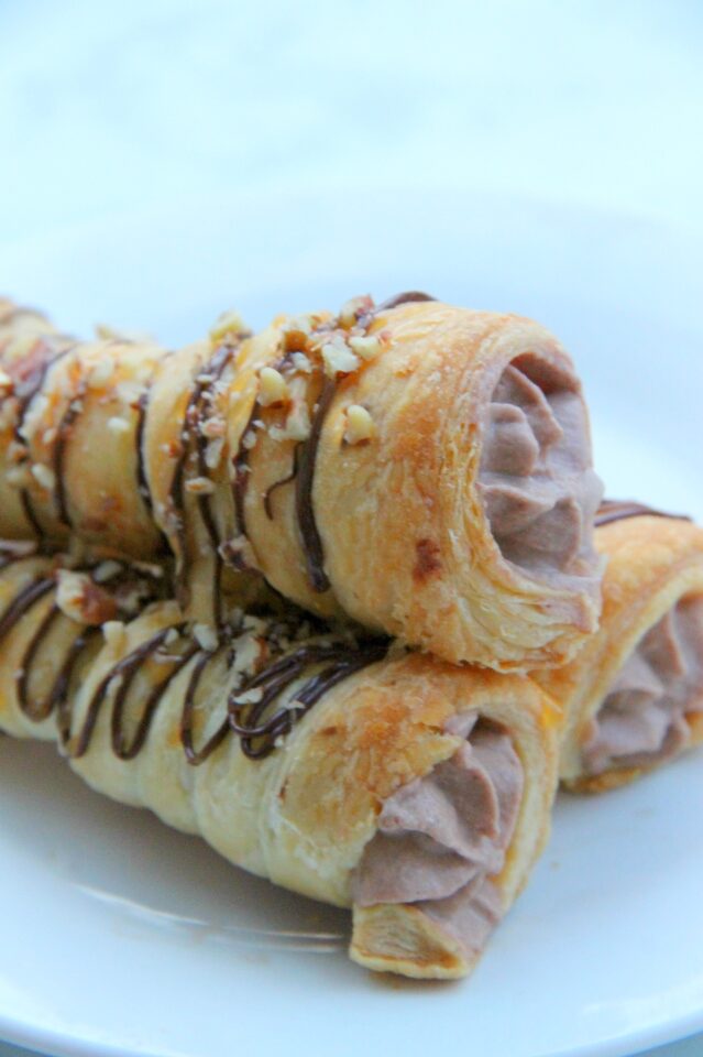 Turtle Cream Horns Recipe - Food Fanatic