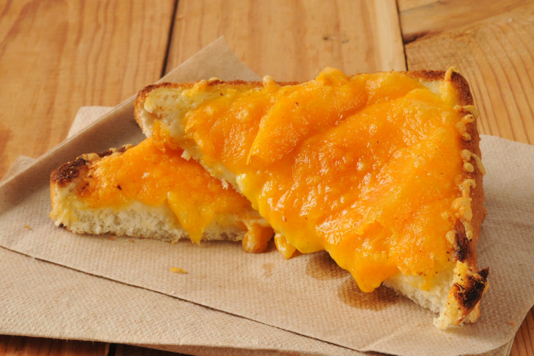 How to Make Cheese on Toast - Food Fanatic