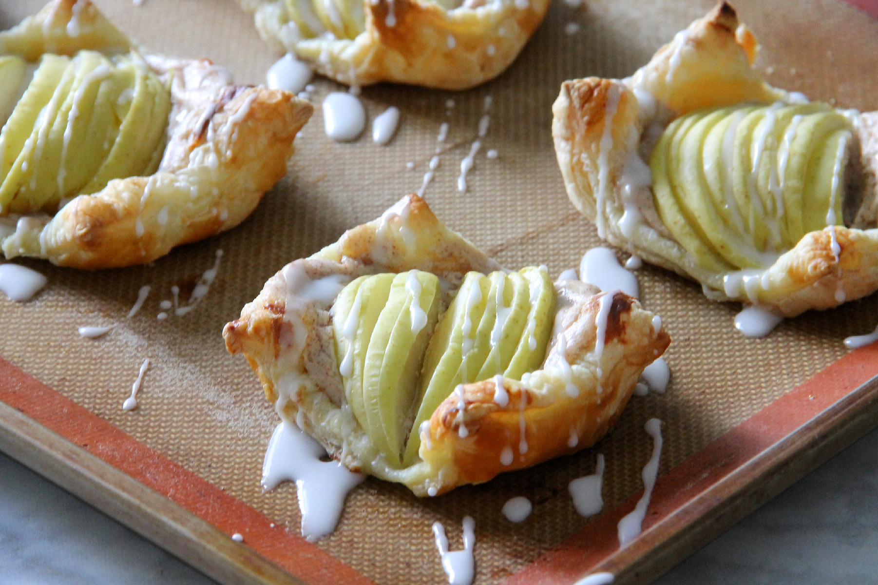 Apple Cinnamon Danish Pastry Recipe - Food Fanatic