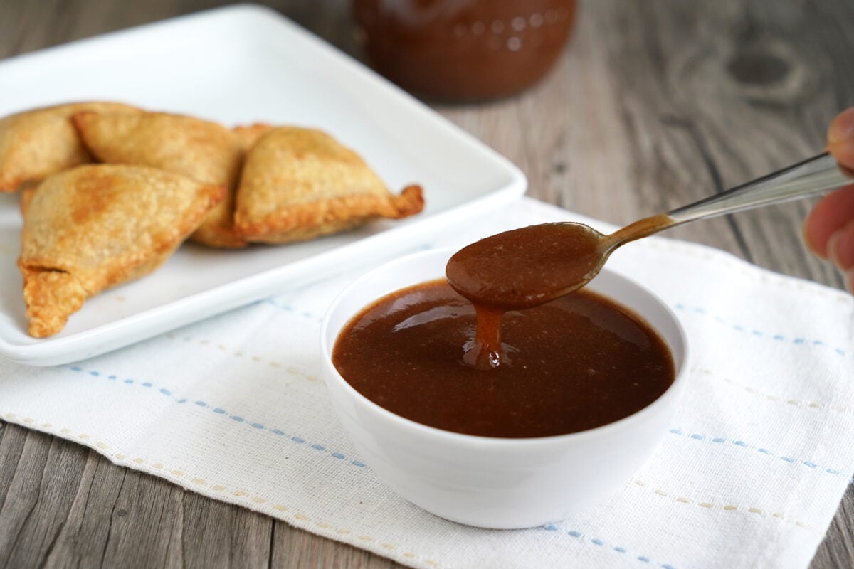 Tamarind Date Chutney Recipe - Food Fanatic