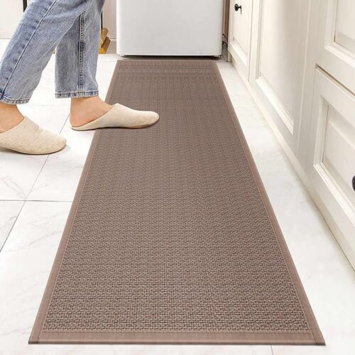 How to Prevent Slips and Falls in the Kitchen Image - Food Fanatic