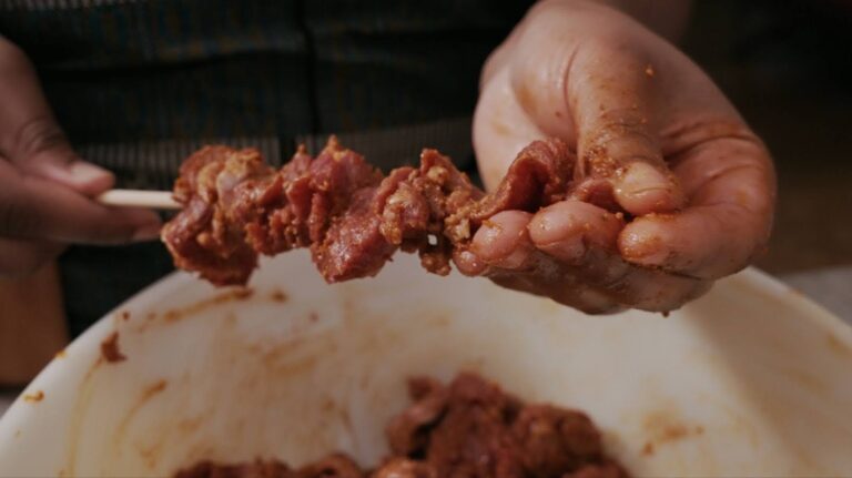 Beef Suya Recipe (West African Street Grilled Meat) - Food Fanatic