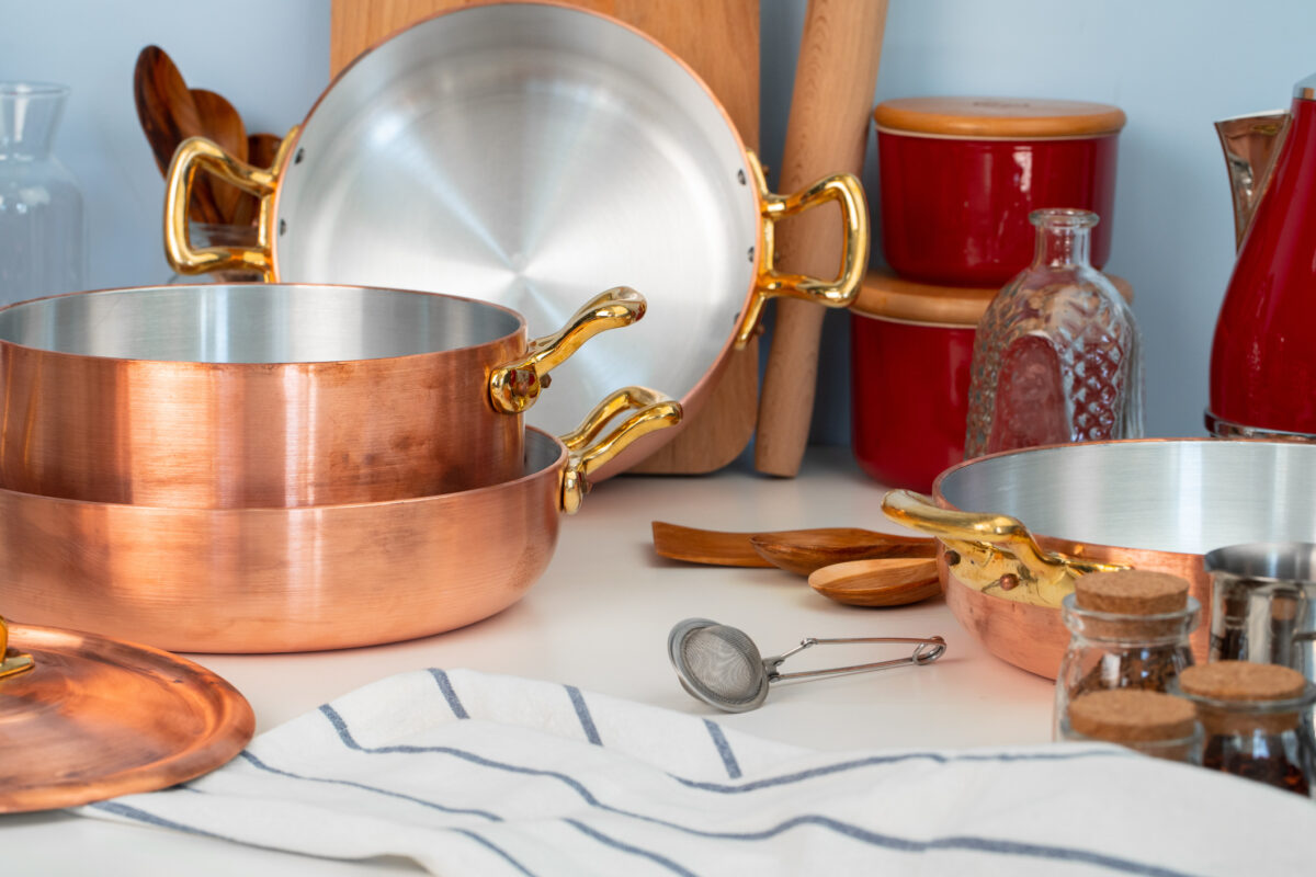 How to Clean a Burnt Copper Pan (Easy Tips) - Food Fanatic